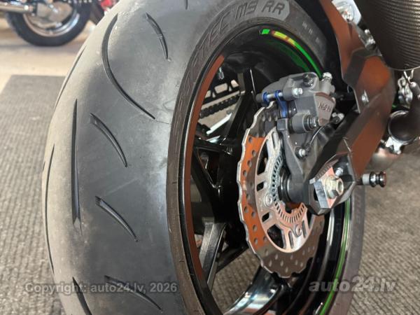 Green Kawasaki Z900 2022 in Tartu, with an engine capacity of 0.95 L and mileage of 10 thousand km for 6490 €, photo 10 on AUTOMOTO.COM.LV