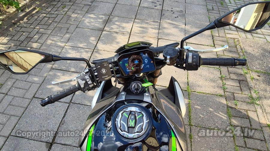 Green Kawasaki Z900 2025 in Viljandi, with an engine capacity of 0.95 L and mileage of 2 thousand km for 9990 €, photo 7 on AUTOMOTO.COM.LV