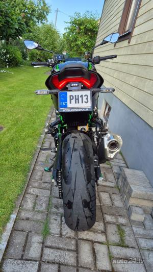 Green Kawasaki Z900 2025 in Viljandi, with an engine capacity of 0.95 L and mileage of 2 thousand km for 9990 €, photo 9 on AUTOMOTO.COM.LV