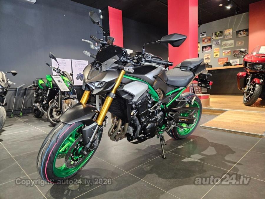 Zaļš Kawasaki Z900 2026 Tallina, ar dzinēja tilpumu 0.95 L un nobraukumu 1 tūkst. km par 11890 €, foto 3 vietnē AUTOMOTO.COM.LV