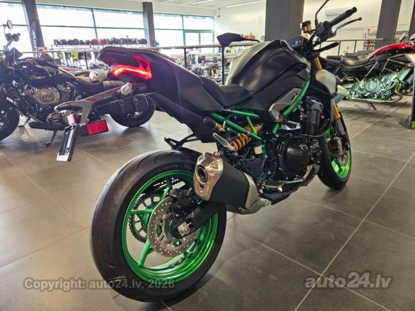 Zaļš Kawasaki Z900 2026 Tallina, ar dzinēja tilpumu 0.95 L un nobraukumu 1 tūkst. km par 11890 €, foto 10 vietnē AUTOMOTO.COM.LV