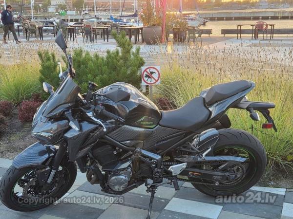 Grey Kawasaki Z900 2017 in Tallinn, with an engine capacity of 0.95 L and mileage of 45 thousand km for 5200 €, photo 5 on AUTOMOTO.COM.LV