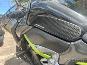 Kawasaki Z900 2018 Rīga, ar dzinēja tilpumu 0.95 L un nobraukumu 0 tūkst. km par 7000 €, foto 5 vietnē AUTOMOTO.COM.LV