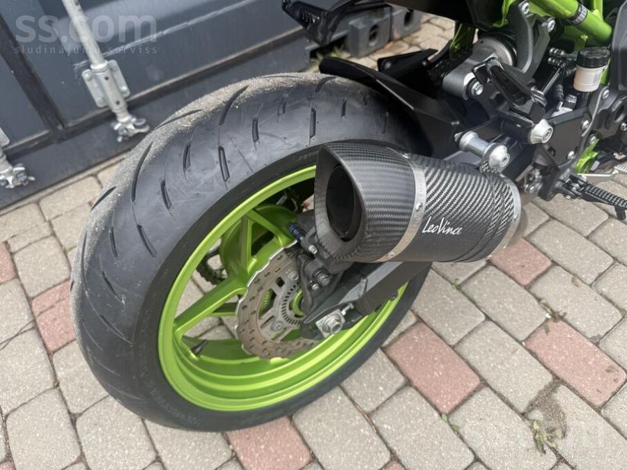 Kawasaki Z900 2021 Ogre, ar dzinēja tilpumu 0.95 L un nobraukumu 0 tūkst. km par 7000 €, foto 8 vietnē AUTOMOTO.COM.LV