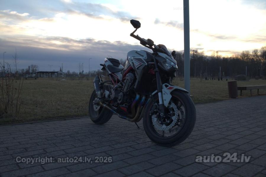 Kawasaki Z900 2022 in Tallinn, with an engine capacity of 0.95 L and mileage of 6 thousand km for 10899 €, photo 9 on AUTOMOTO.COM.LV