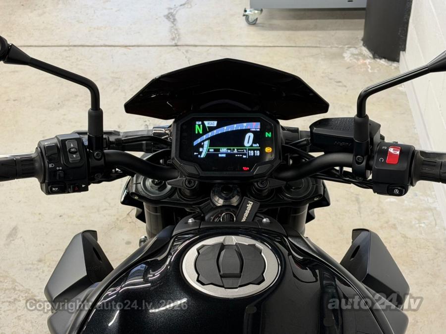 Кавасаки Z900 2022 в Таллин, объемом двигателя 0.95 л и пробегом 5 тыс. км за 6990 €, фото 8 на AUTOMOTO.COM.LV