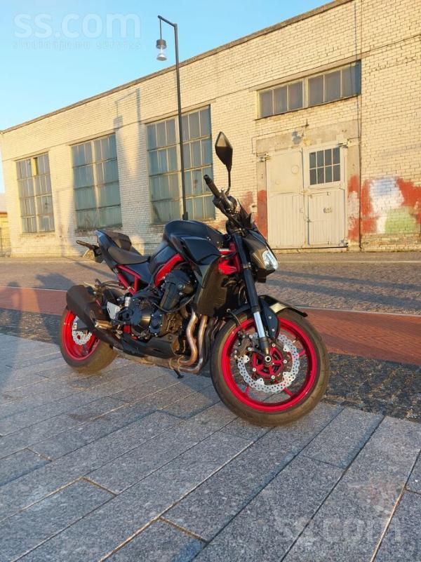 Kawasaki Z900 2022 in Ventspils, with an engine capacity of 0.95 L and mileage of 0 thousand km for 8500 €, photo 2 on AUTOMOTO.COM.LV