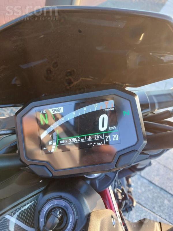 Kawasaki Z900 2022 in Ventspils, with an engine capacity of 0.95 L and mileage of 0 thousand km for 8500 €, photo 3 on AUTOMOTO.COM.LV
