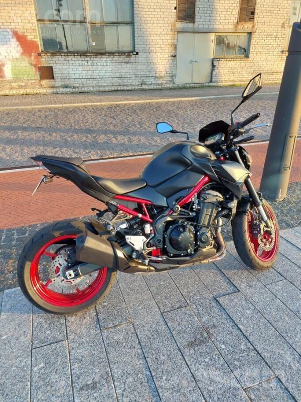 Kawasaki Z900 2022 in Ventspils, with an engine capacity of 0.95 L and mileage of 0 thousand km for 8500 €, photo 4 on AUTOMOTO.COM.LV