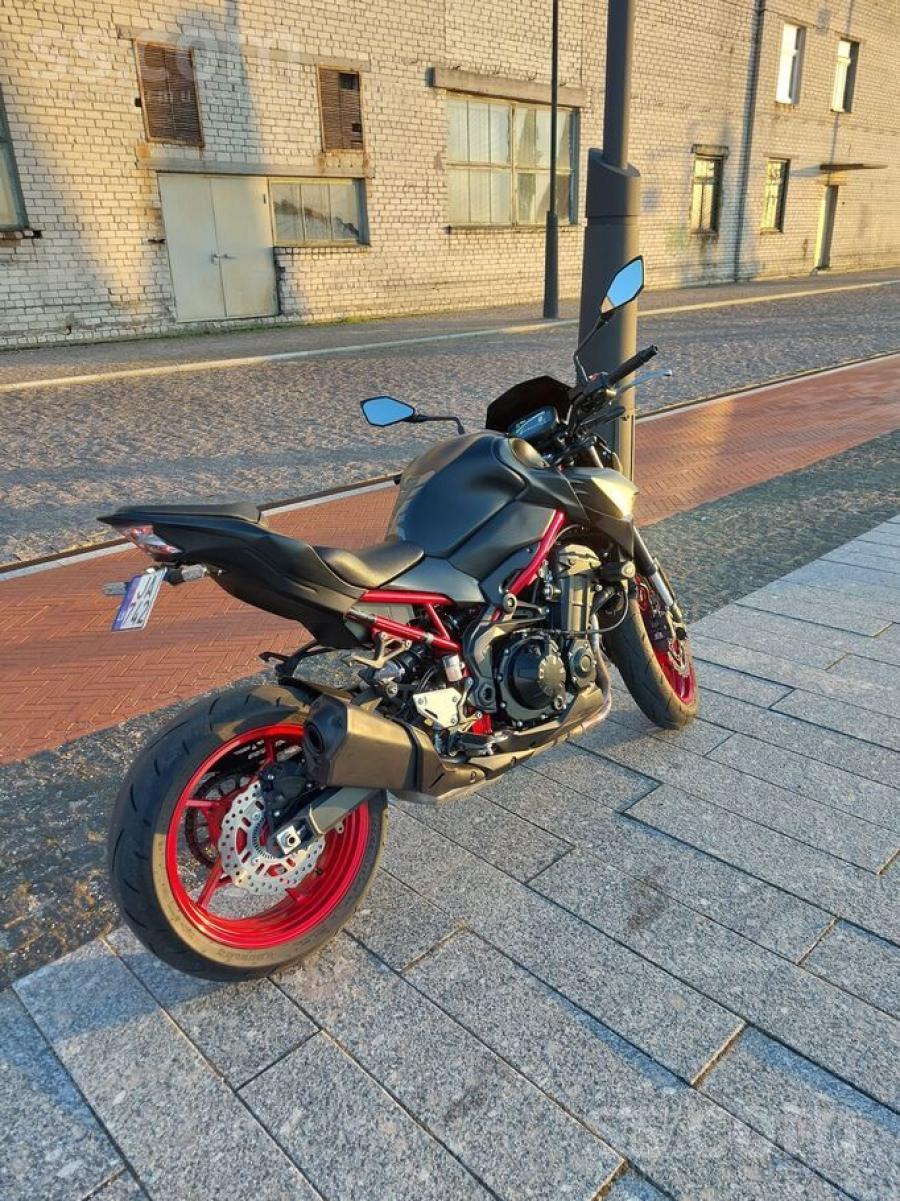 Kawasaki Z900 2022 in Ventspils, with an engine capacity of 0.95 L and mileage of 0 thousand km for 8500 €, photo 6 on AUTOMOTO.COM.LV