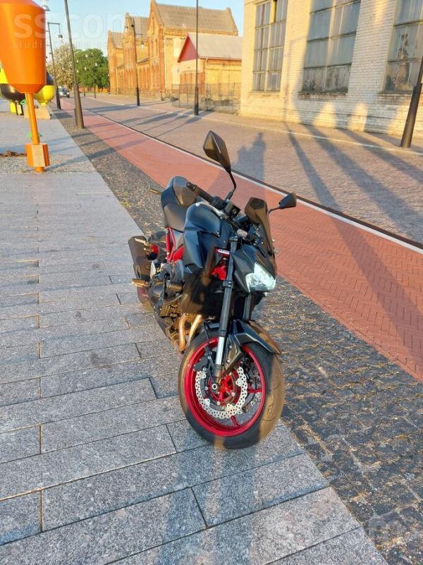 Kawasaki Z900 2022 in Ventspils, with an engine capacity of 0.95 L and mileage of 0 thousand km for 8500 €, photo 9 on AUTOMOTO.COM.LV