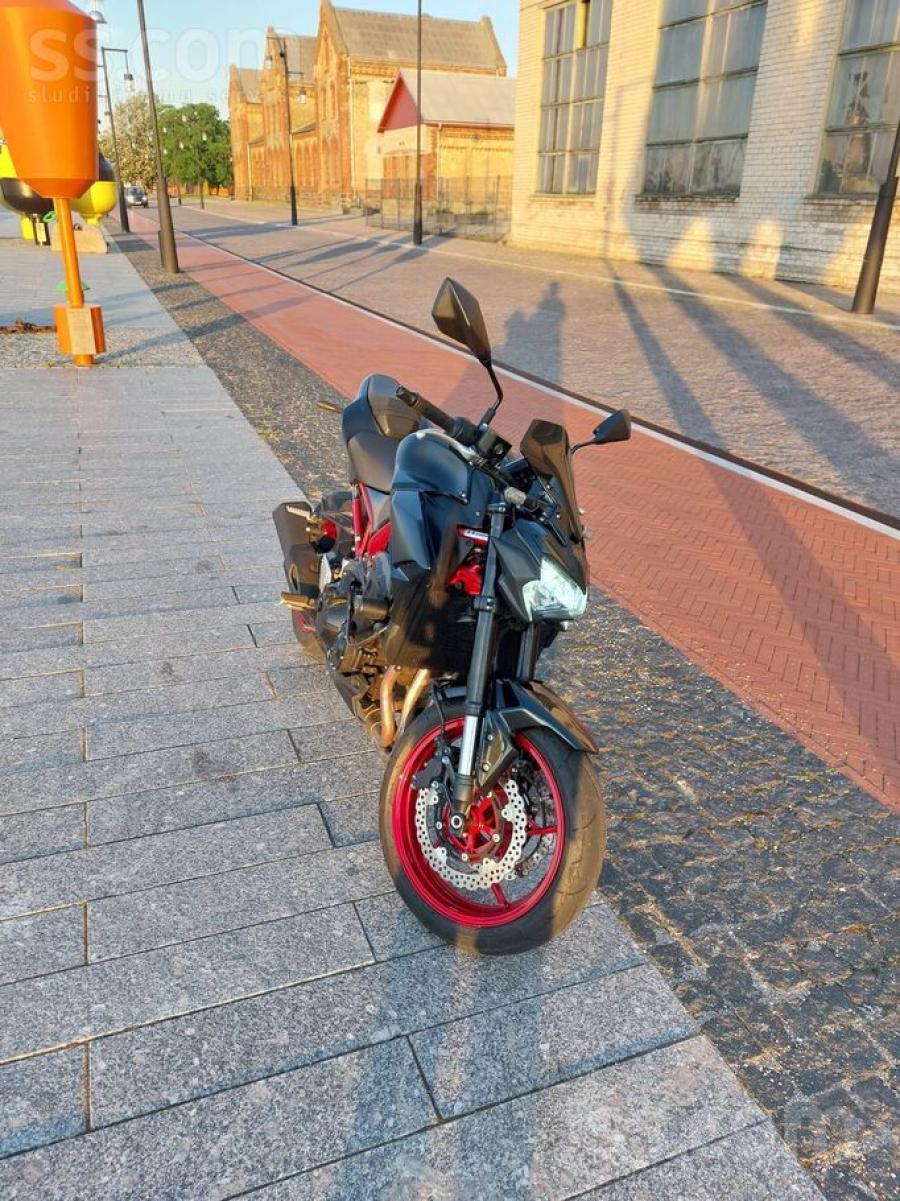 Kawasaki Z900 2022 in Ventspils, with an engine capacity of 0.95 L and mileage of 0 thousand km for 8500 €, photo 10 on AUTOMOTO.COM.LV