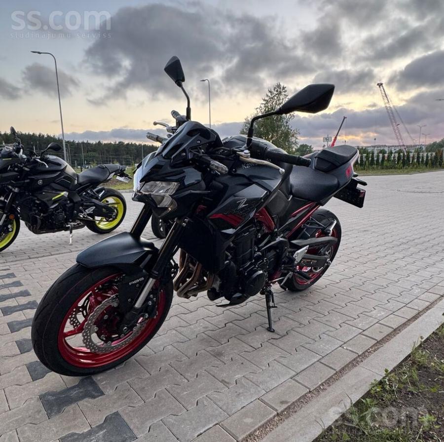 Kawasaki Z900 2023 in Riga, with an engine capacity of 0.95 L and mileage of 0 thousand km for 7900 €, photo 5 on AUTOMOTO.COM.LV