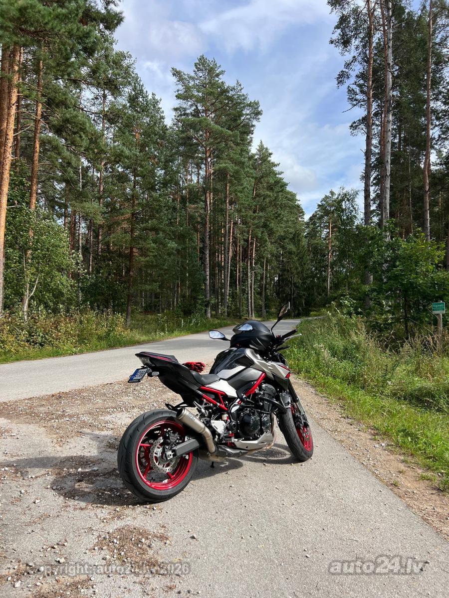 Kawasaki Z900 2023 in Tallinn, with an engine capacity of 0.95 L and mileage of 10 thousand km for 7300 €, photo 7 on AUTOMOTO.COM.LV