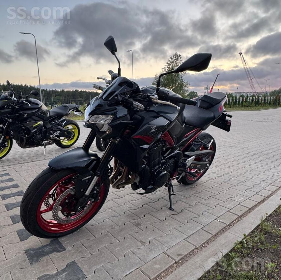 Kawasaki Z900 2023 in Riga, with an engine capacity of 0.95 L and mileage of 0 thousand km for 6950 €, photo 5 on AUTOMOTO.COM.LV