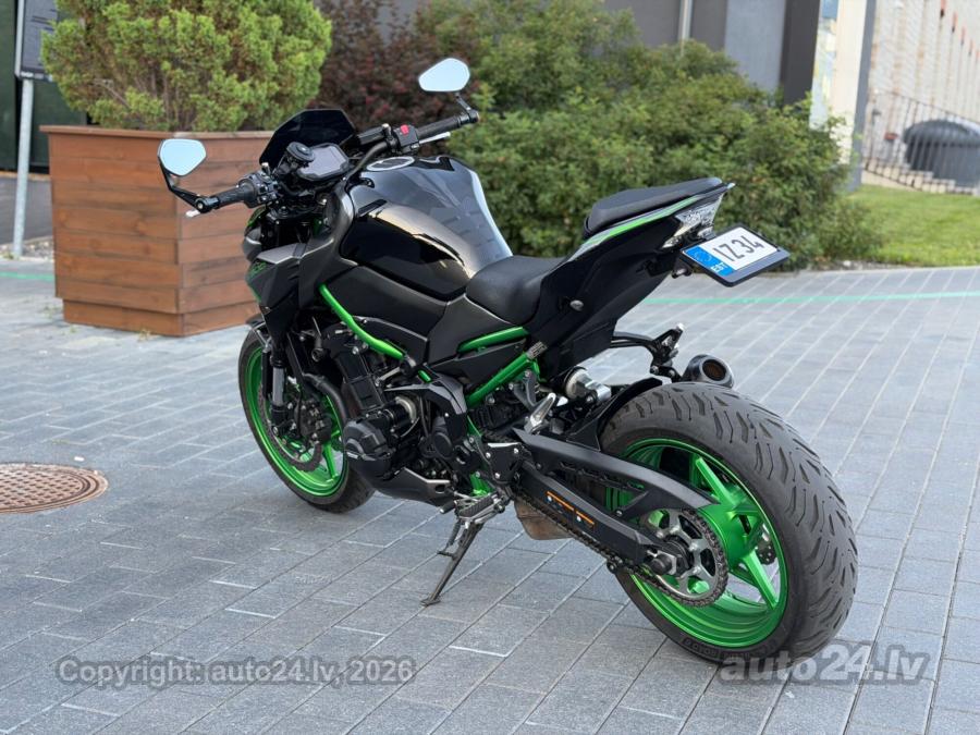 Kawasaki Z900 2025 Tallina, ar dzinēja tilpumu 0.95 L un nobraukumu 14 tūkst. km par 8000 €, foto 14 vietnē AUTOMOTO.COM.LV