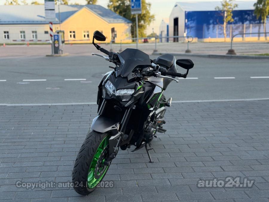 Kawasaki Z900 2025 Tallina, ar dzinēja tilpumu 0.95 L un nobraukumu 14 tūkst. km par 8000 €, foto 17 vietnē AUTOMOTO.COM.LV