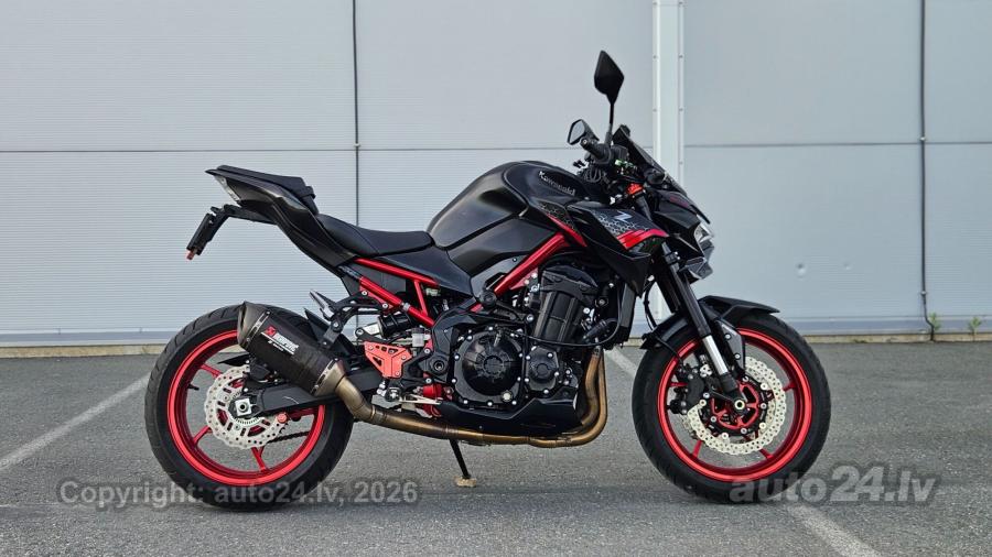 Красный Кавасаки Z900 2021 в Таллин, объемом двигателя 0.95 л и пробегом 33 тыс. км за 6300 €, фото 1 на AUTOMOTO.COM.LV