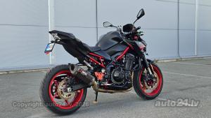 Красный Кавасаки Z900 2021 в Таллин, объемом двигателя 0.95 л и пробегом 33 тыс. км за 6300 €, фото 4 на AUTOMOTO.COM.LV