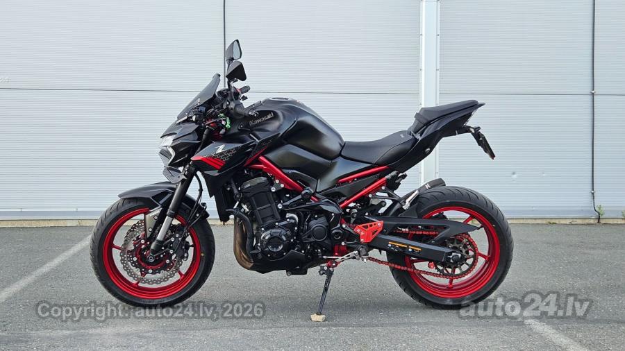Красный Кавасаки Z900 2021 в Таллин, объемом двигателя 0.95 л и пробегом 33 тыс. км за 6300 €, фото 5 на AUTOMOTO.COM.LV