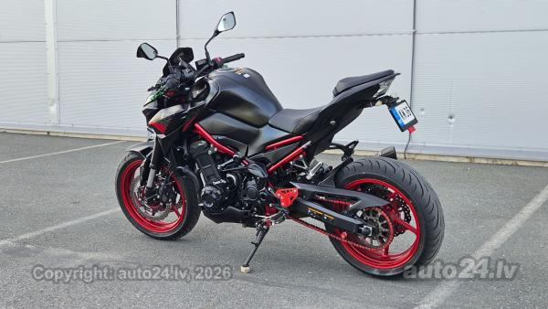 Красный Кавасаки Z900 2021 в Таллин, объемом двигателя 0.95 л и пробегом 33 тыс. км за 6300 €, фото 5 на AUTOMOTO.COM.LV