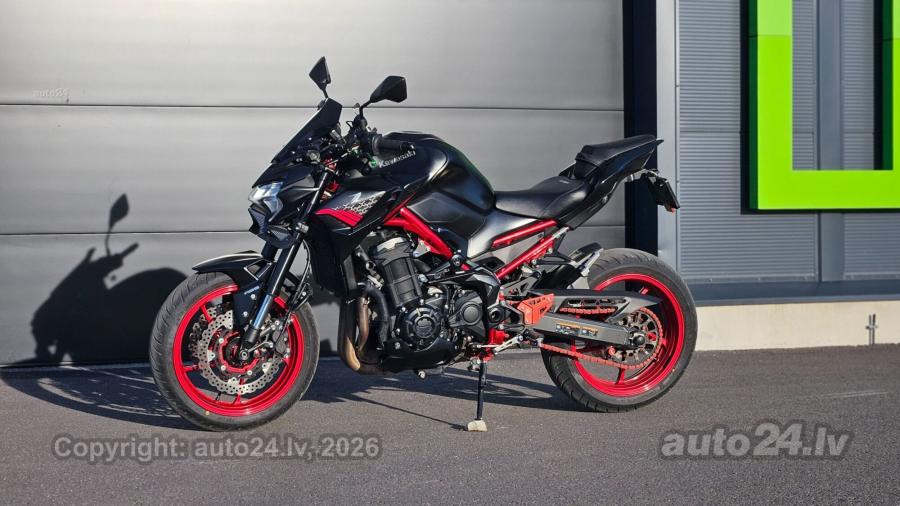 Красный Кавасаки Z900 2021 в Таллин, объемом двигателя 0.95 л и пробегом 33 тыс. км за 6300 €, фото 8 на AUTOMOTO.COM.LV
