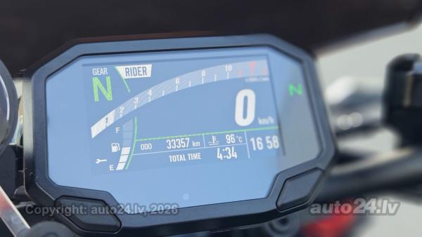 Красный Кавасаки Z900 2021 в Таллин, объемом двигателя 0.95 л и пробегом 33 тыс. км за 6300 €, фото 9 на AUTOMOTO.COM.LV