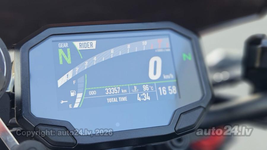Красный Кавасаки Z900 2021 в Таллин, объемом двигателя 0.95 л и пробегом 33 тыс. км за 6300 €, фото 10 на AUTOMOTO.COM.LV