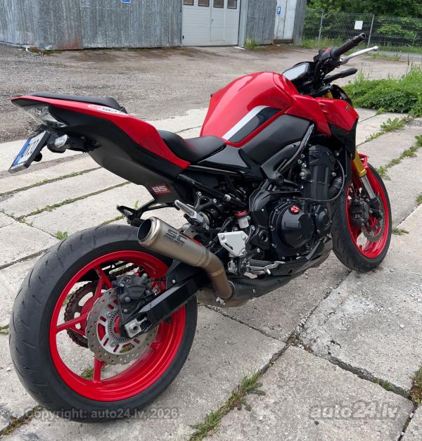 Красный Кавасаки Z900 2022 в Таллин, объемом двигателя 0.95 л и пробегом 29 тыс. км за 8000 €, фото 1 на AUTOMOTO.COM.LV