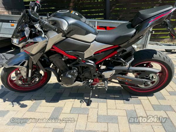 Красный Кавасаки Z900 2023 в Йыгева, объемом двигателя 0.95 л и пробегом 7 тыс. км за 6200 €, фото 1 на AUTOMOTO.COM.LV