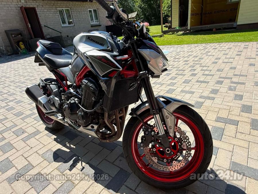 Красный Кавасаки Z900 2023 в Йыгева, объемом двигателя 0.95 л и пробегом 7 тыс. км за 6200 €, фото 4 на AUTOMOTO.COM.LV