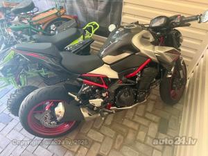 Красный Кавасаки Z900 2023 в Йыгева, объемом двигателя 0.95 л и пробегом 7 тыс. км за 6200 €, фото 7 на AUTOMOTO.COM.LV