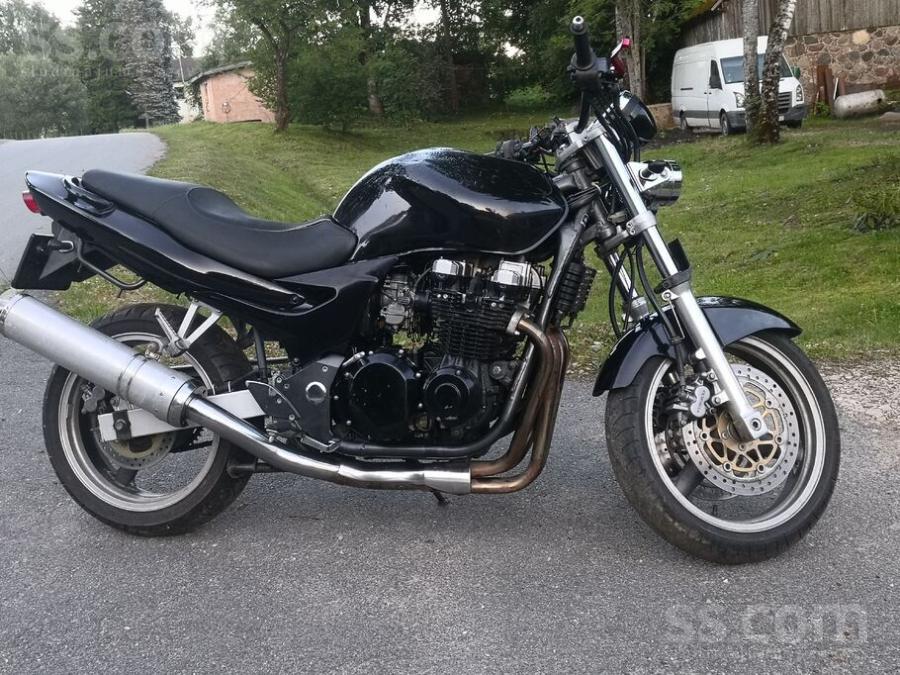 Кавасаки Zr 7 1999 в Рига, объемом двигателя 0.74 л и пробегом 0 тыс. км за 1300 €, фото 3 на AUTOMOTO.COM.LV