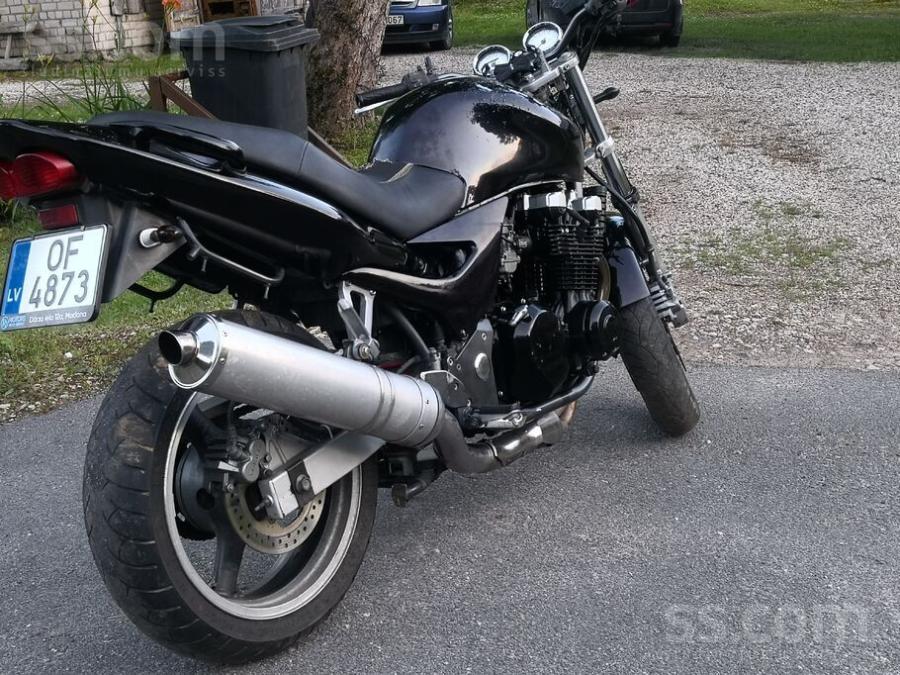 Кавасаки Zr 7 1999 в Рига, объемом двигателя 0.74 л и пробегом 0 тыс. км за 1300 €, фото 4 на AUTOMOTO.COM.LV