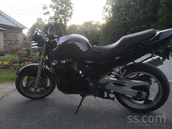 Кавасаки Zr 7 1999 в Рига, объемом двигателя 0.74 л и пробегом 0 тыс. км за 1300 €, фото 5 на AUTOMOTO.COM.LV