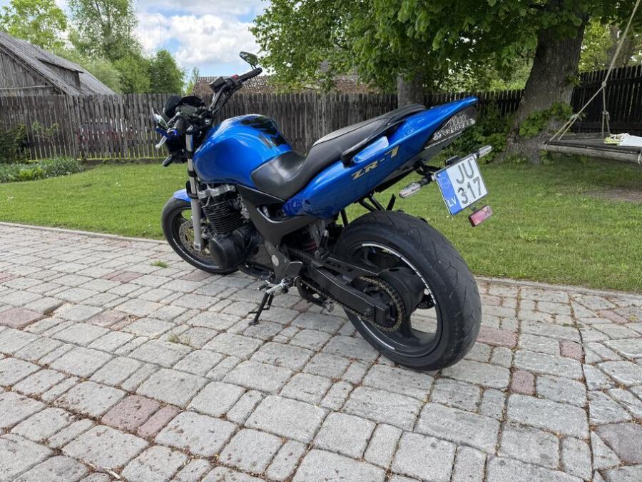 Kawasaki Zr 7 2001 Rīga, ar dzinēja tilpumu 0.75 L un nobraukumu 0 tūkst. km par 2090 €, foto 3 vietnē AUTOMOTO.COM.LV
