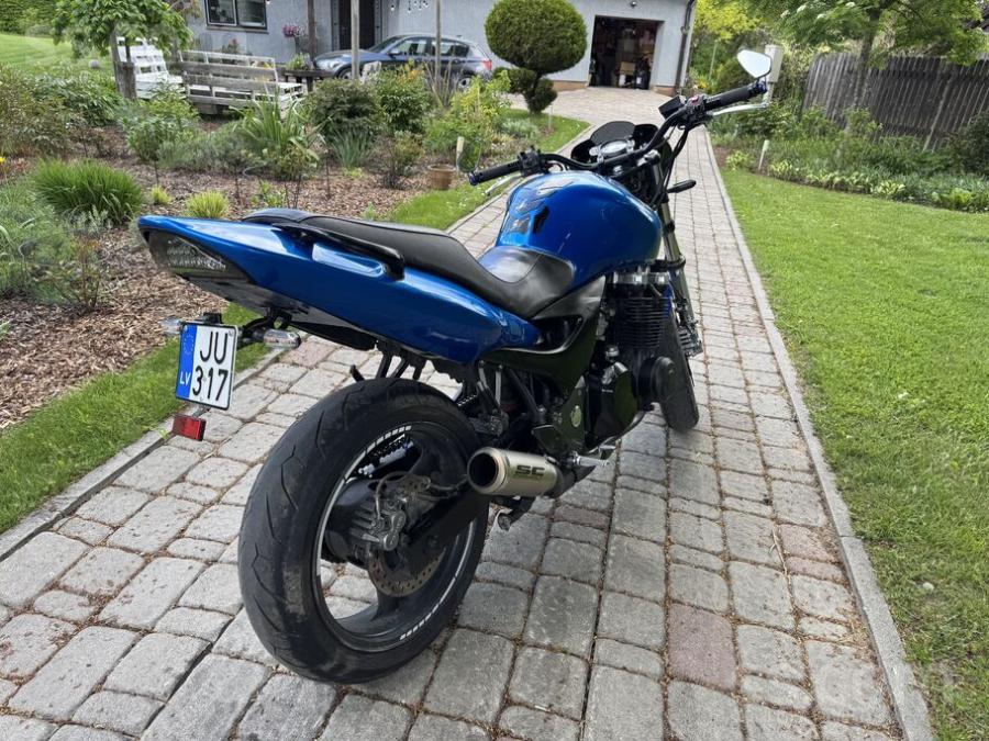 Kawasaki Zr 7 2001 Rīga, ar dzinēja tilpumu 0.75 L un nobraukumu 0 tūkst. km par 2090 €, foto 4 vietnē AUTOMOTO.COM.LV