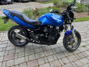 Kawasaki Zr 7 2001 Rīga, ar dzinēja tilpumu 0.75 L un nobraukumu 0 tūkst. km par 2090 €, foto 5 vietnē AUTOMOTO.COM.LV