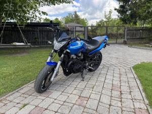 Kawasaki Zr 7 2001 in Riga, with an engine capacity of 0.75 L and mileage of 0 thousand km for 2090 €, photo  on AUTOMOTO.COM.LV