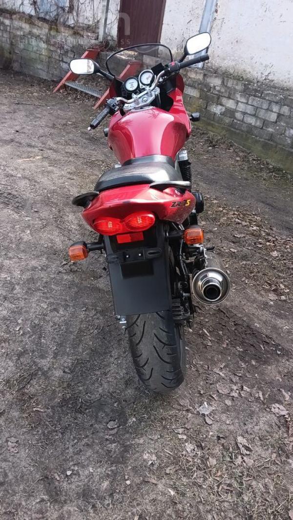 Kawasaki Zr 7 2005 in Riga, with an engine capacity of 0.75 L and mileage of 0 thousand km for 1750 €, photo 4 on AUTOMOTO.COM.LV