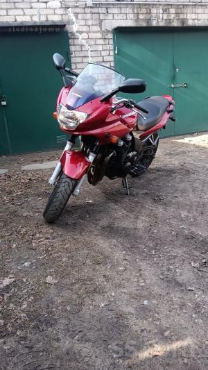 Kawasaki Zr 7 2005 in Riga, with an engine capacity of 0.75 L and mileage of 0 thousand km for 1750 €, photo 8 on AUTOMOTO.COM.LV