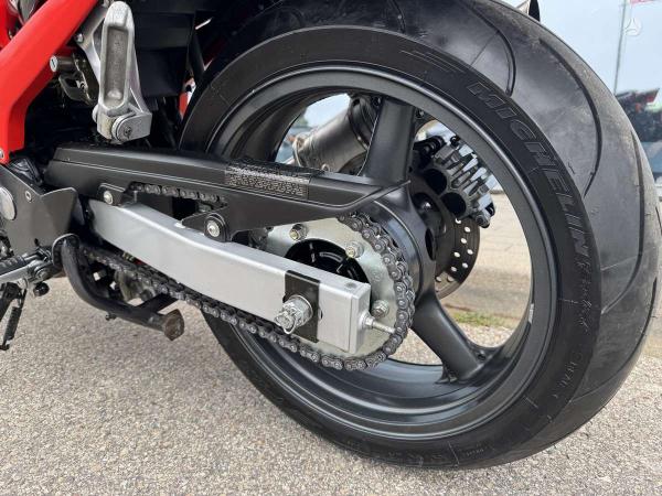 Melns Kawasaki ZR 2001 Viļņa, ar dzinēja tilpumu 0.75 L un nobraukumu 31 tūkst. km par 1599 €, foto 10 vietnē AUTOMOTO.COM.LV