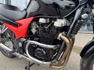 Melns Kawasaki ZR 2001 Viļņa, ar dzinēja tilpumu 0.75 L un nobraukumu 31 tūkst. km par 1599 €, foto 14 vietnē AUTOMOTO.COM.LV