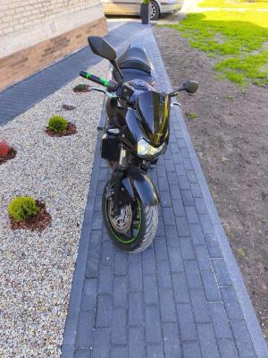 Black Kawasaki ZR 2004 in Joniskis, with an engine capacity of 0.75 L and mileage of 39 thousand km for 2300 €, photo 5 on AUTOMOTO.COM.LV