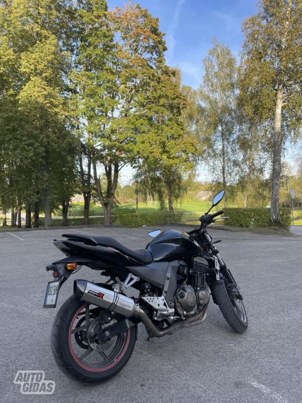 Black Kawasaki ZR 2005 in Plunge, with an engine capacity of 0.75 L and mileage of 13 thousand km for 2150 €, photo 1 on AUTOMOTO.COM.LV