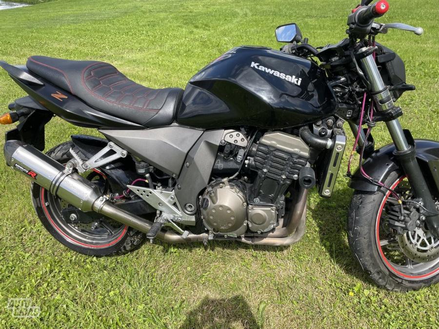 Melns Kawasaki ZR 2005 Plungė, ar dzinēja tilpumu 0.75 L un nobraukumu 13 tūkst. km par 2150 €, foto 4 vietnē AUTOMOTO.COM.LV
