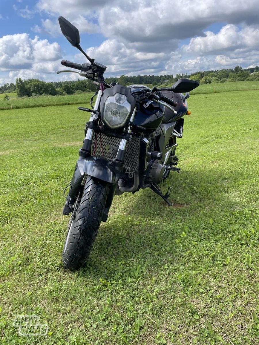 Melns Kawasaki ZR 2005 Plungė, ar dzinēja tilpumu 0.75 L un nobraukumu 13 tūkst. km par 2150 €, foto 5 vietnē AUTOMOTO.COM.LV