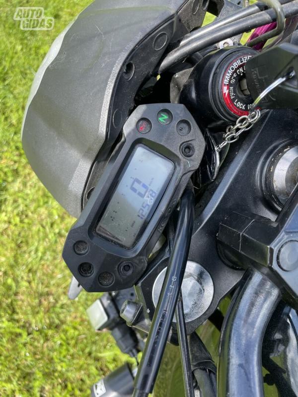 Black Kawasaki ZR 2005 in Plunge, with an engine capacity of 0.75 L and mileage of 13 thousand km for 2150 €, photo 5 on AUTOMOTO.COM.LV