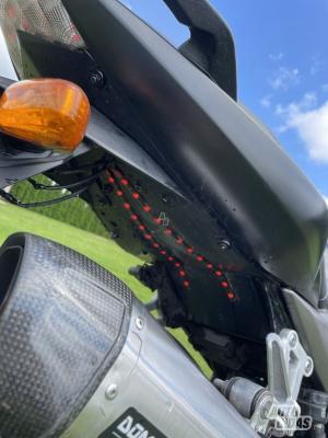 Melns Kawasaki ZR 2005 Plungė, ar dzinēja tilpumu 0.75 L un nobraukumu 13 tūkst. km par 2150 €, foto 8 vietnē AUTOMOTO.COM.LV