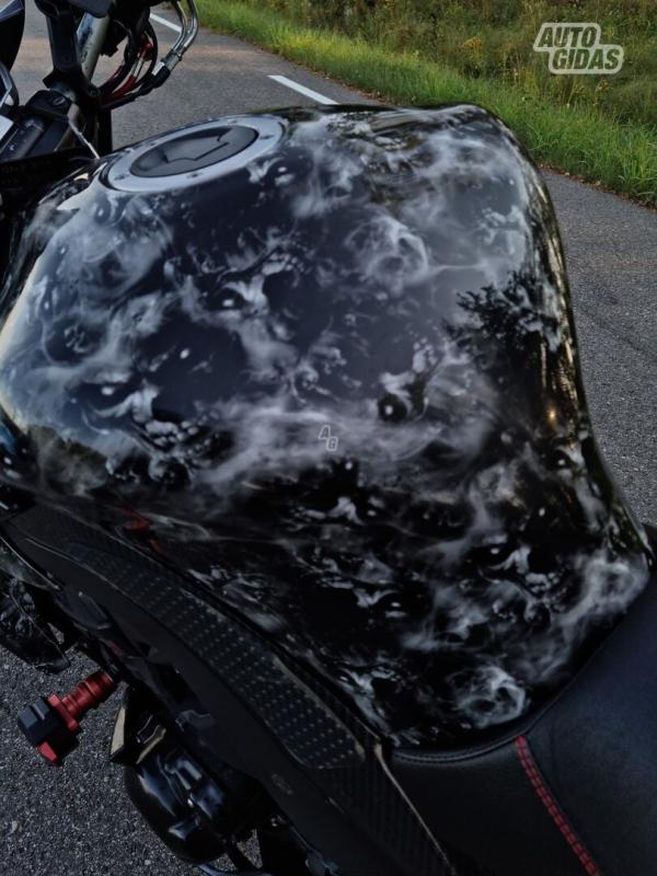 Melns Kawasaki ZR 2011 Kauņa, ar dzinēja tilpumu 1.04 L un nobraukumu 46 tūkst. km par 5200 €, foto 7 vietnē AUTOMOTO.COM.LV